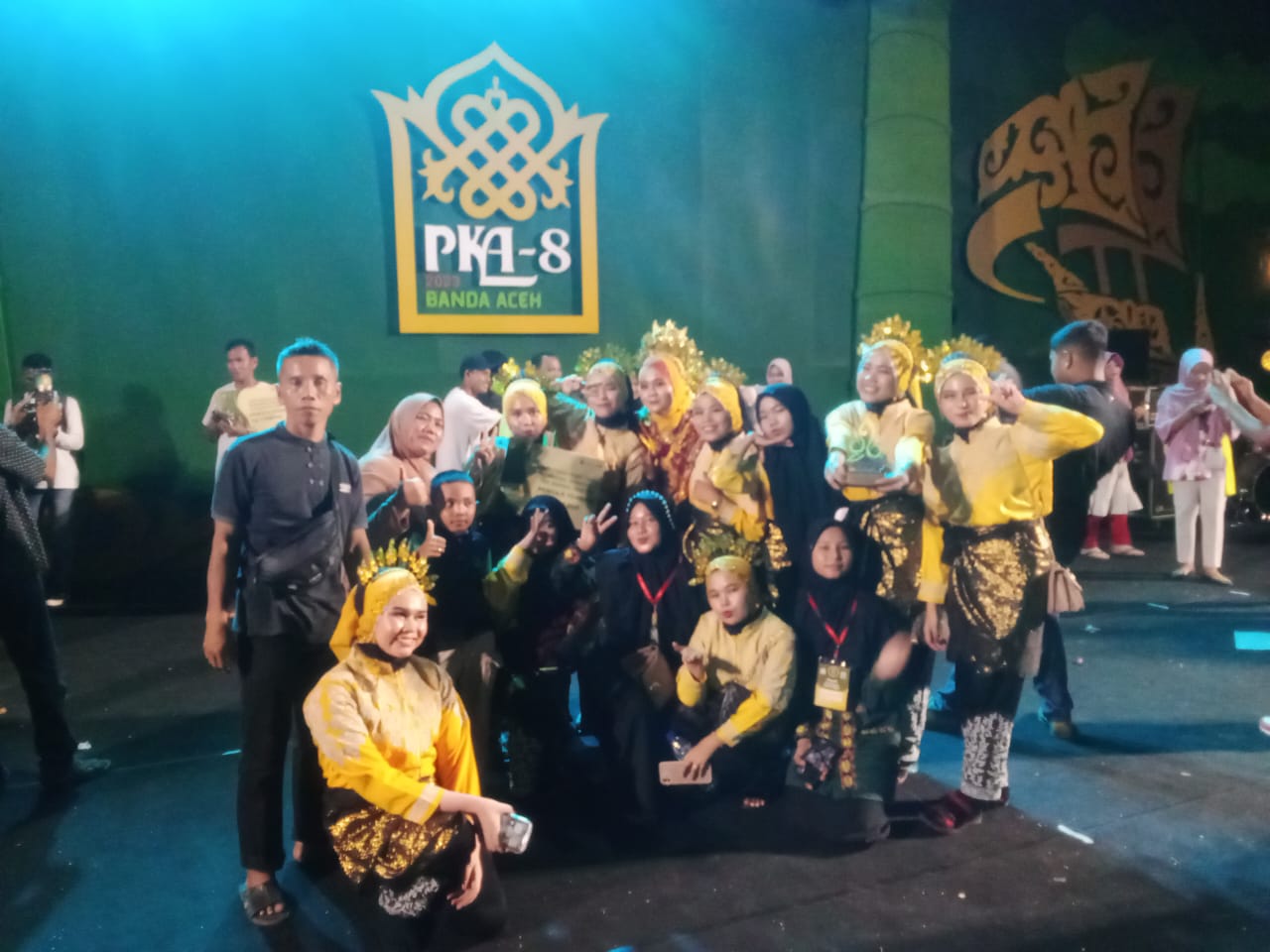 Aceh Singkil Terima Penghargaan Pertunjukan Tarian WBTB Terbaik di PKA 8